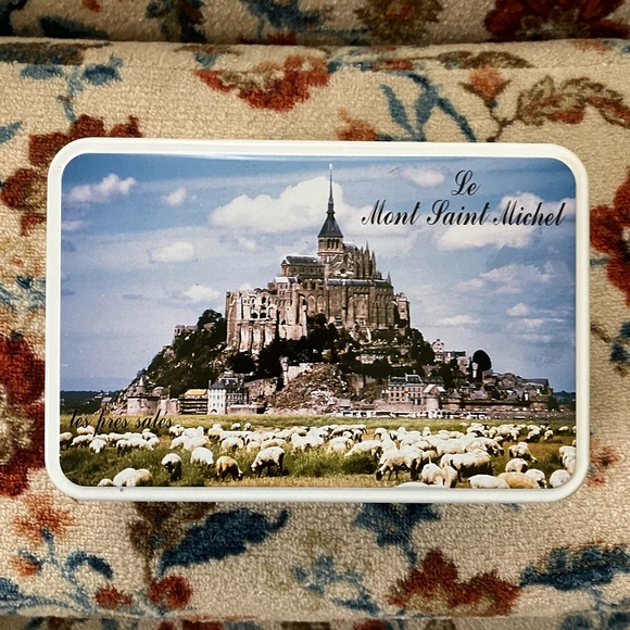 MASSILLY 🇫🇷 FRANCE | Accents | Massilly France Icon Of Normandy Tin Le ...